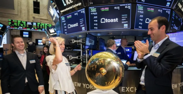 移动POS支付公司Toast上市：首日大涨56％ 市值超300亿美元_腾讯新闻