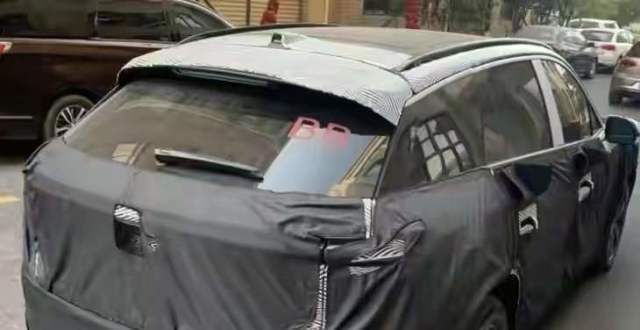 ES6换代还是低端品牌首款车型？蔚来ES7谍照曝光_腾讯新闻