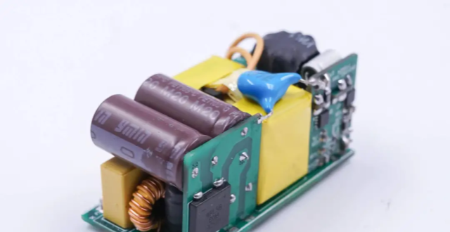 内置SW2325、SW7203、SW2305三个颗芯片，智融65W氮化镓快充方案评测_腾讯新闻