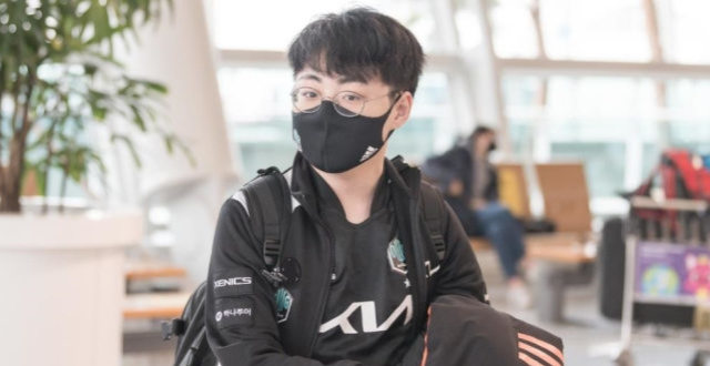 LOL中单历史地位图火了，SCOUT超越Doinb，看到前2后：佩服_腾讯新闻