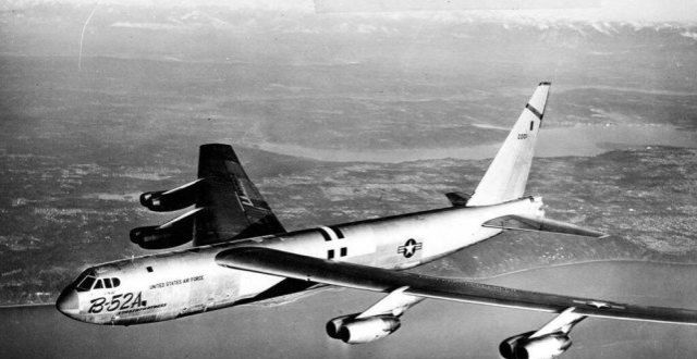 70年前 B-52原型机首飞“同温层堡垒”演变历程 将服役到2050年_腾讯新闻
