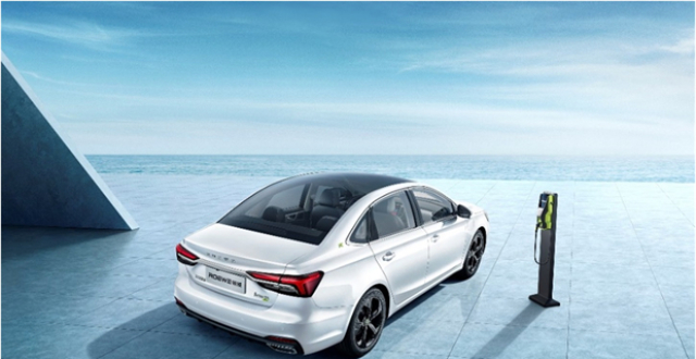 荣威i6 MAX EV 605km坚持不涨价_腾讯新闻