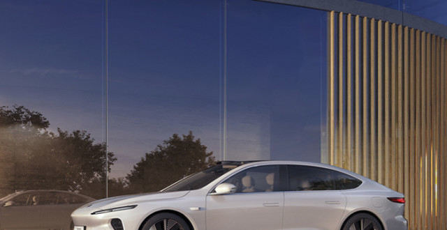 算力2000TFLOPS，Orin 8倍性能，英伟达Thor智能芯片发布_腾讯新闻