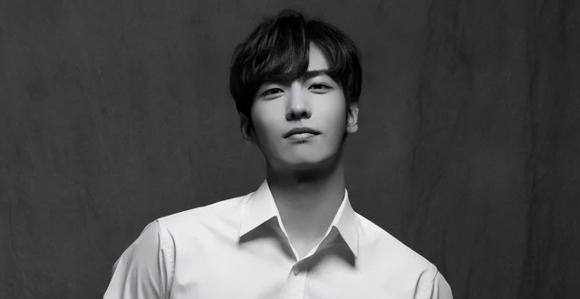 24岁韩国演员李智汉，梨泰院遇难，PD101出身，曾出演网剧男主角_腾讯新闻