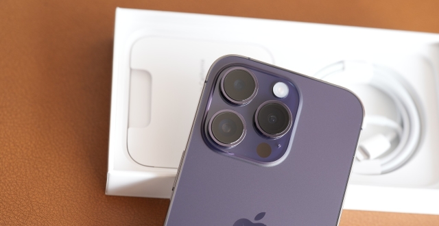 苹果14ProMax：256GB和512GB版价格差1800，差在哪？_腾讯新闻