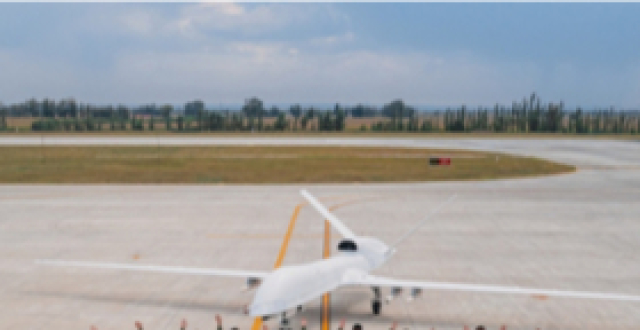 WJ700无人机焕新登场，高空高速察打一体，力压群芳_腾讯新闻