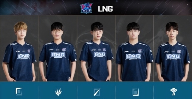 LNG新阵容不敌BLG！2-3落败！Scout无力回天，ELK疯狂输出_腾讯新闻