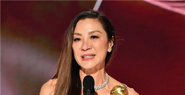 杨紫琼获金球奖电影类最佳女主角 甄子丹发文祝贺_腾讯新闻