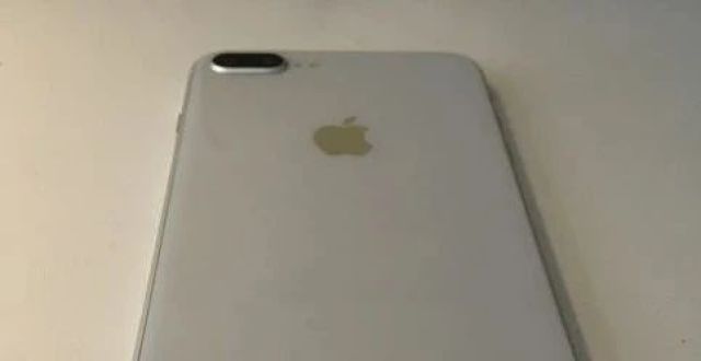 还有多少人在用iPhone8P？你觉得这款苹果手机能再战几年？_腾讯新闻