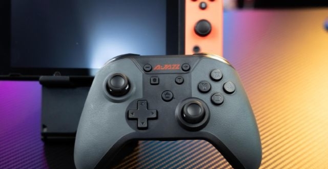 新年回家打游戏买什么手柄？黑爵（AJAZZ）AG180双模游戏手柄_腾讯新闻