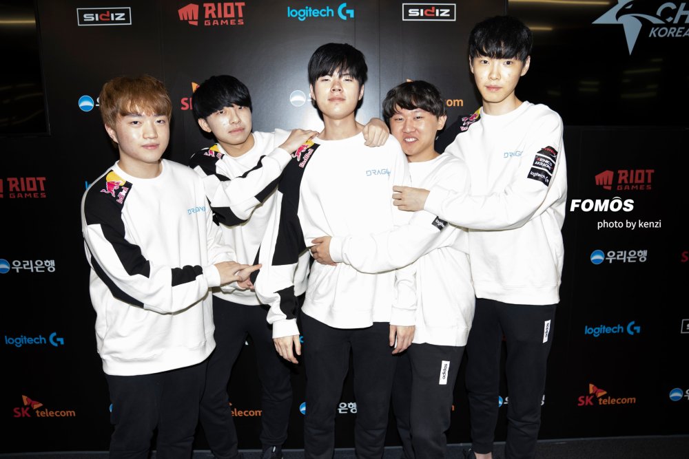 Deft谈LPL曾抛出天价合约：我必须在高报价和冠军之间做出选择