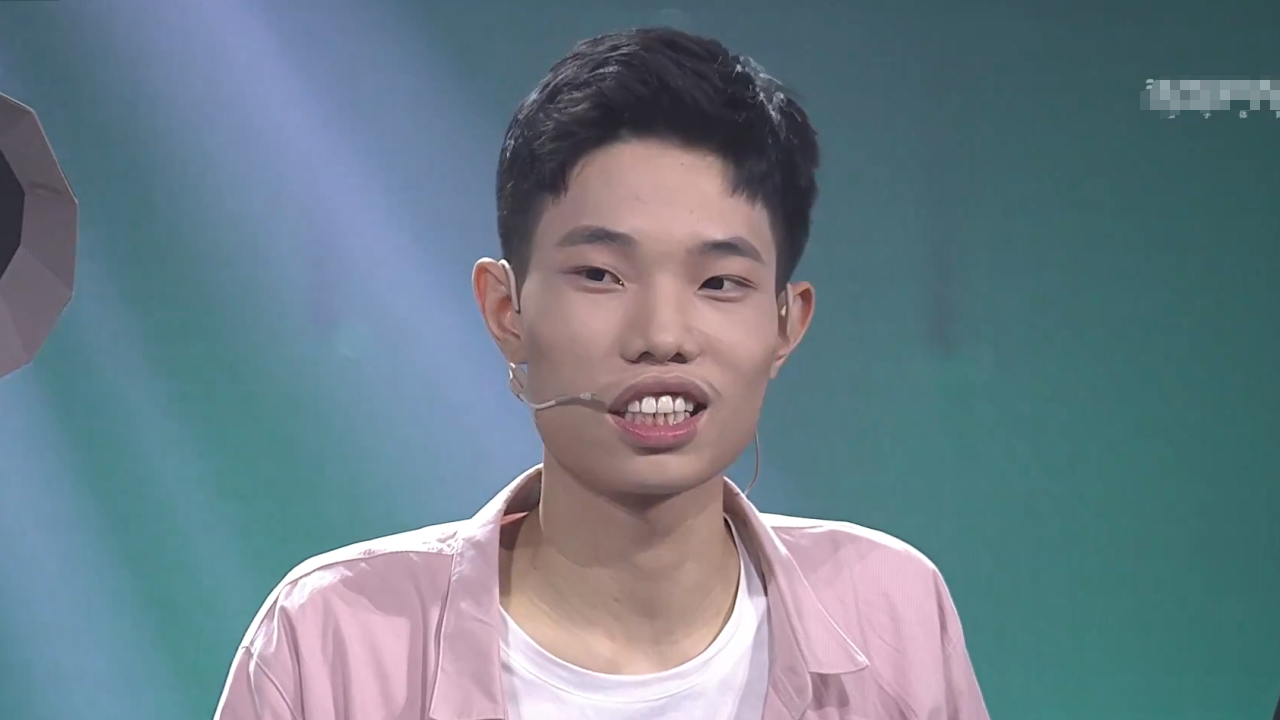 升KD最有效的办法！战术大师遇到满编队，做出此动作，敌人不愿击杀