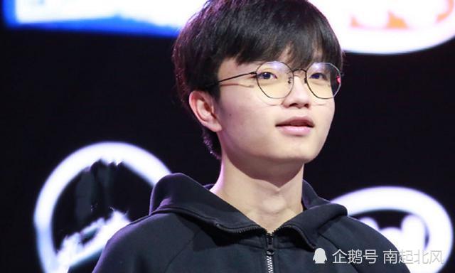 英雄联盟LPL比赛千杀榜 第23位王者即将诞生 IBOY能否展现传奇？