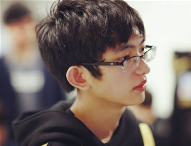 sofm承诺夺冠后首先告诉圣枪哥，LNG战队发文回应：很遗憾没兑现承诺