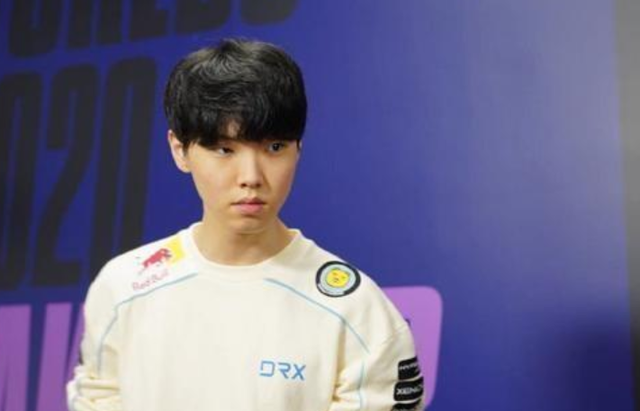 SB打野辱骂国服玩家后续，本人手写致歉信；索拉卡至臻皮肤引发吐槽：割韭菜毫无诚意