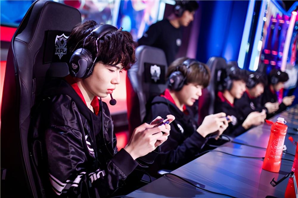 王者荣耀：VG十三离开TS的悲惨遭遇，见证强队对选手的重要性