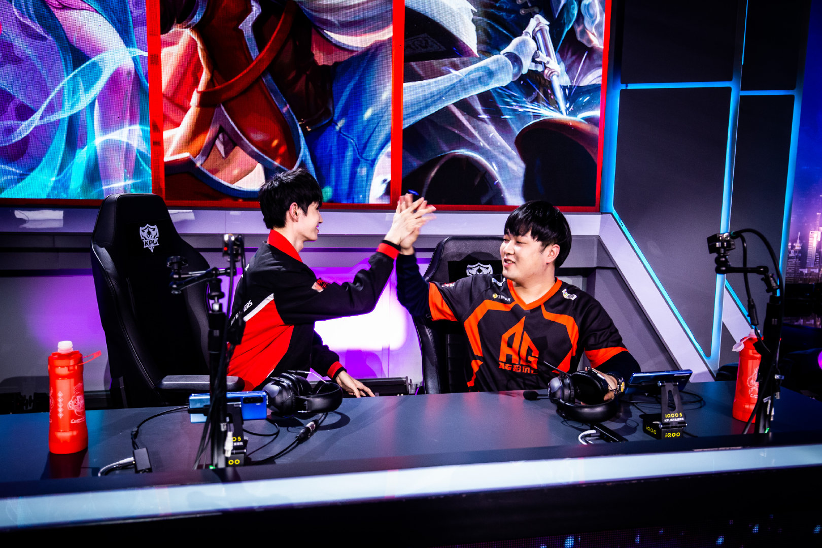 王者荣耀：AG夺冠稳了，克星HERO都难挡气势！