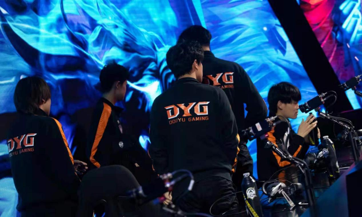 小义义工进度已然过半，DYG处在降级边缘，梦泪成他们唯一希望！