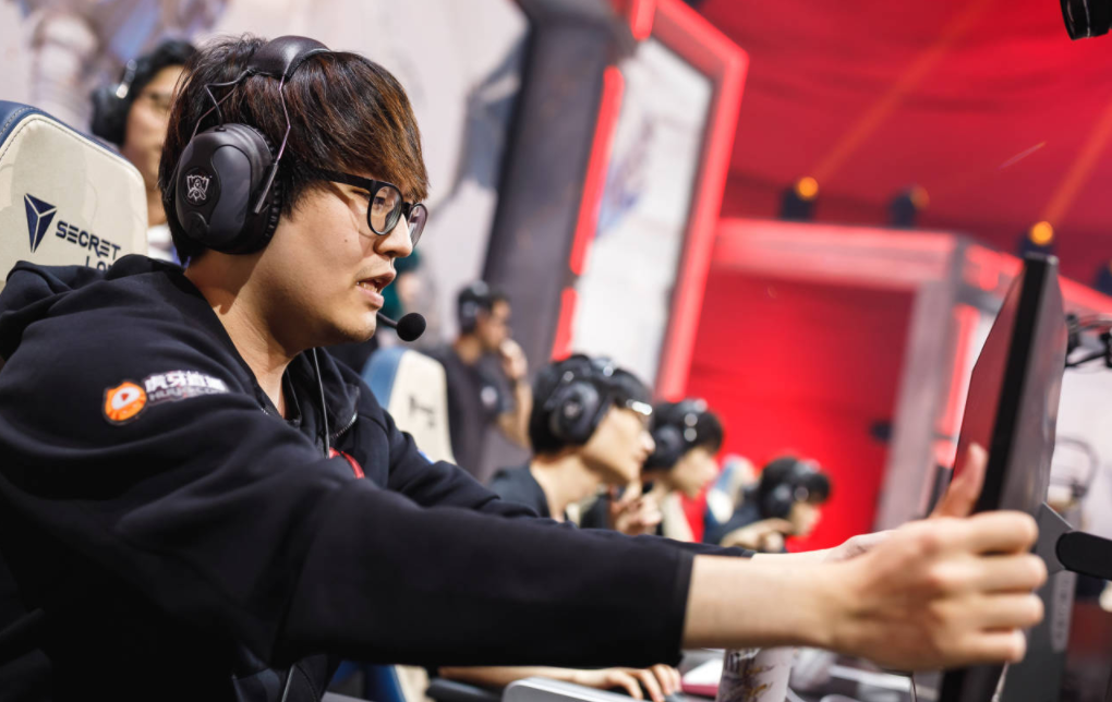 GimGoon复出失败！Doinb深夜带来坏消息，全明星周末被重点提及