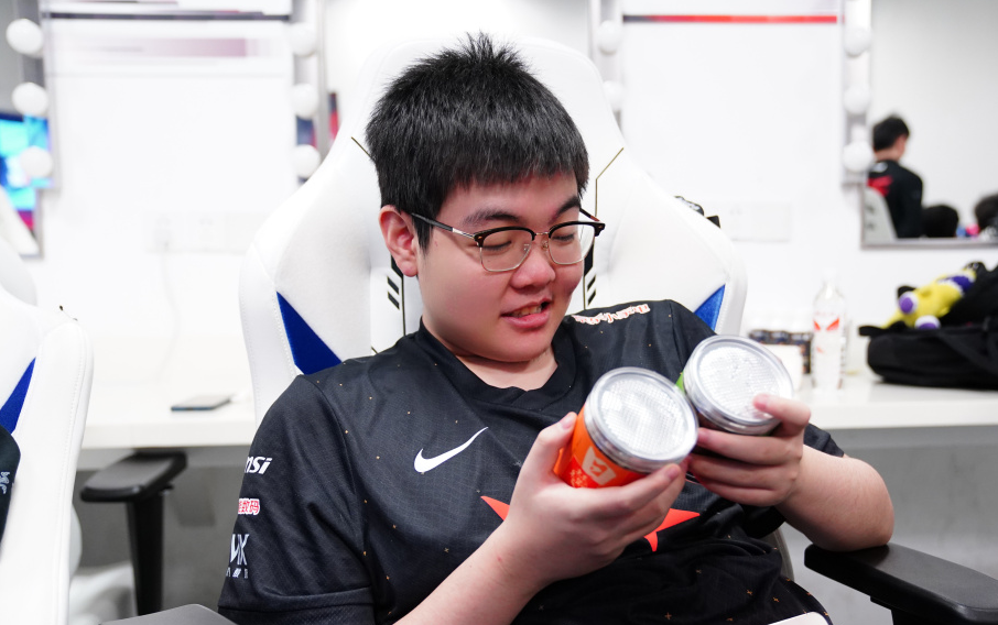 JDG终结FPX三连胜！369找回自信，透露选择JDG的原因