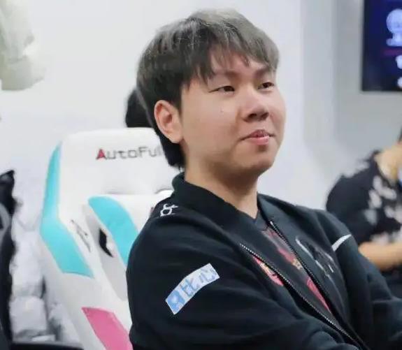 还记得主动承认假赛的Bo吗？去了LOL欧服后直接降维打击