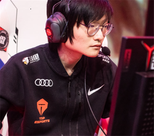 pandaC复制小天遭遇？老队友开团pandaC，金咕咕读出来还大笑