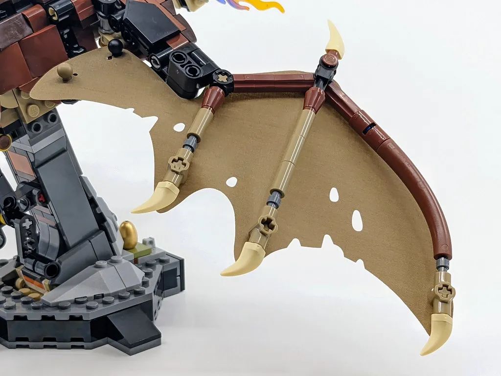 乐高哈利波特系列76406匈牙利树峰龙套装评测