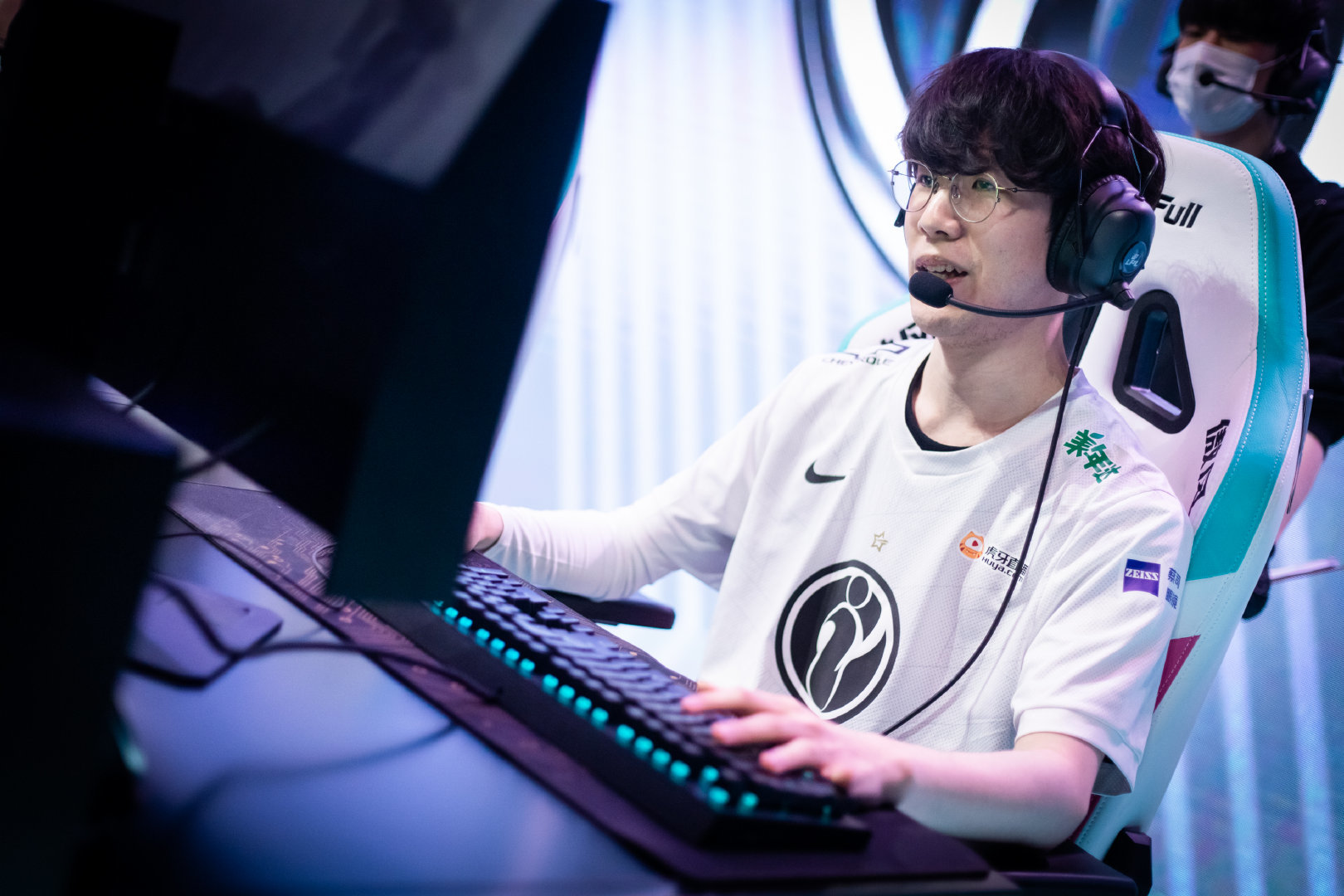 上路才是夺冠的最大保障？S12小组赛首轮战罢，谁最有冠军相？