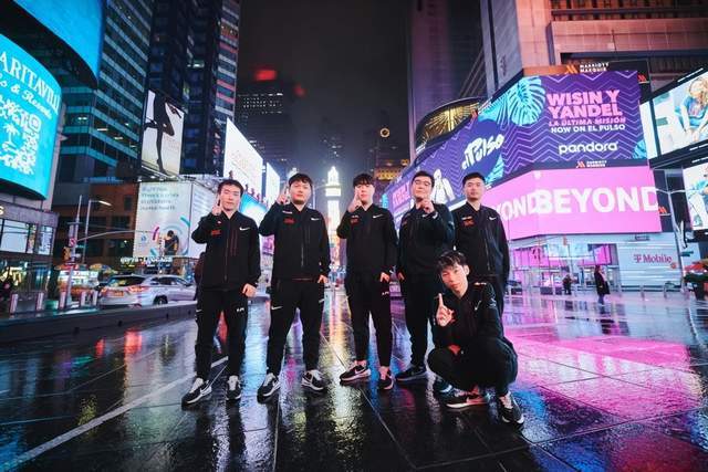 JDG小组第一晋级八强，369无敌剑魔打懵DK，天神下凡成“基操”