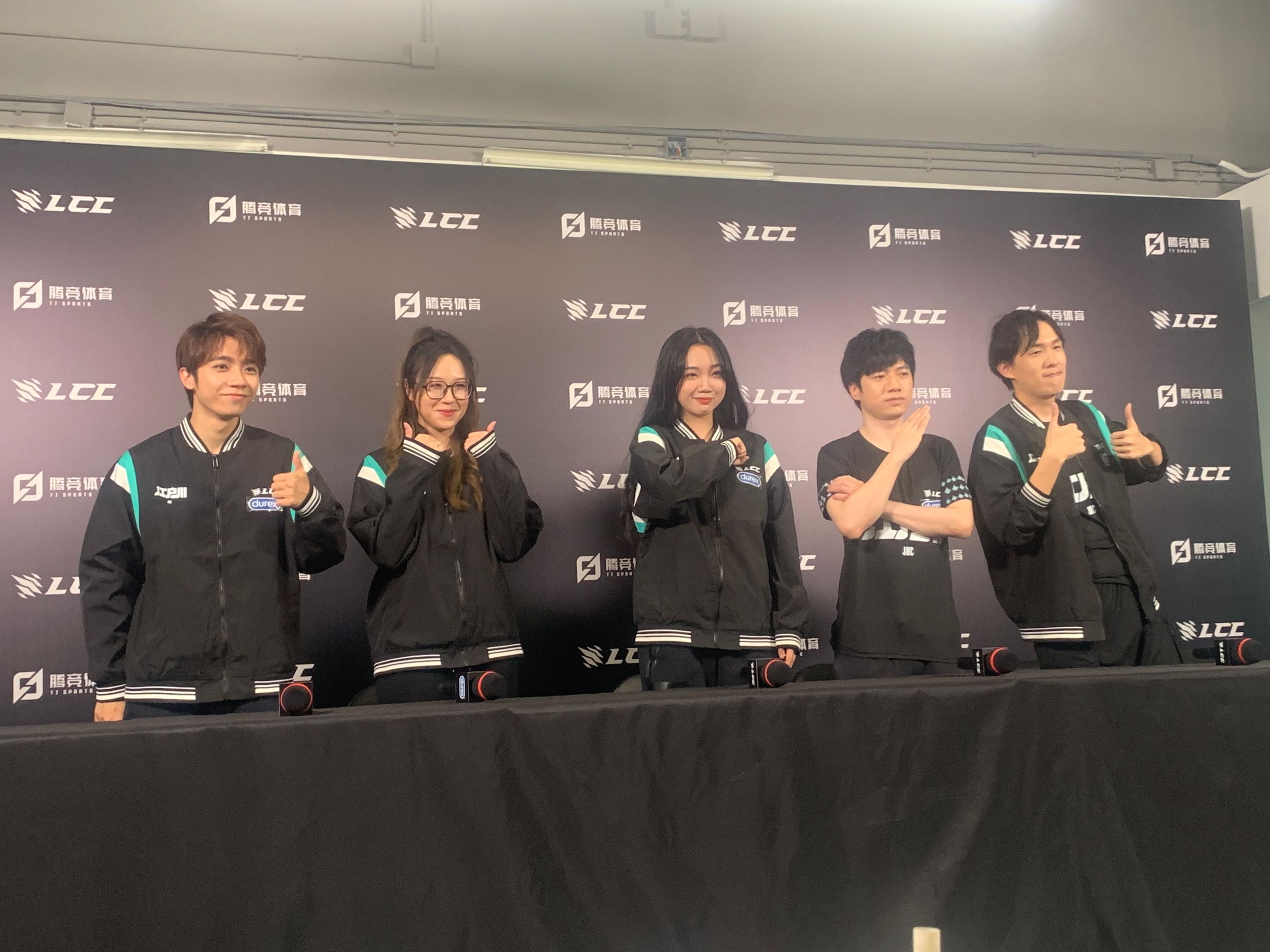 解说杯JHC赛后群访-十月：我去请了geng训练营的教练教我