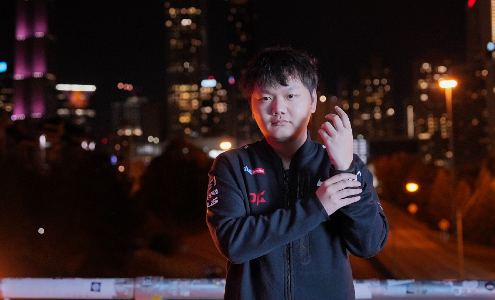 JDG官宣牙膏离队左手替换是真的！粉丝破防开喷：不要4强要16强？