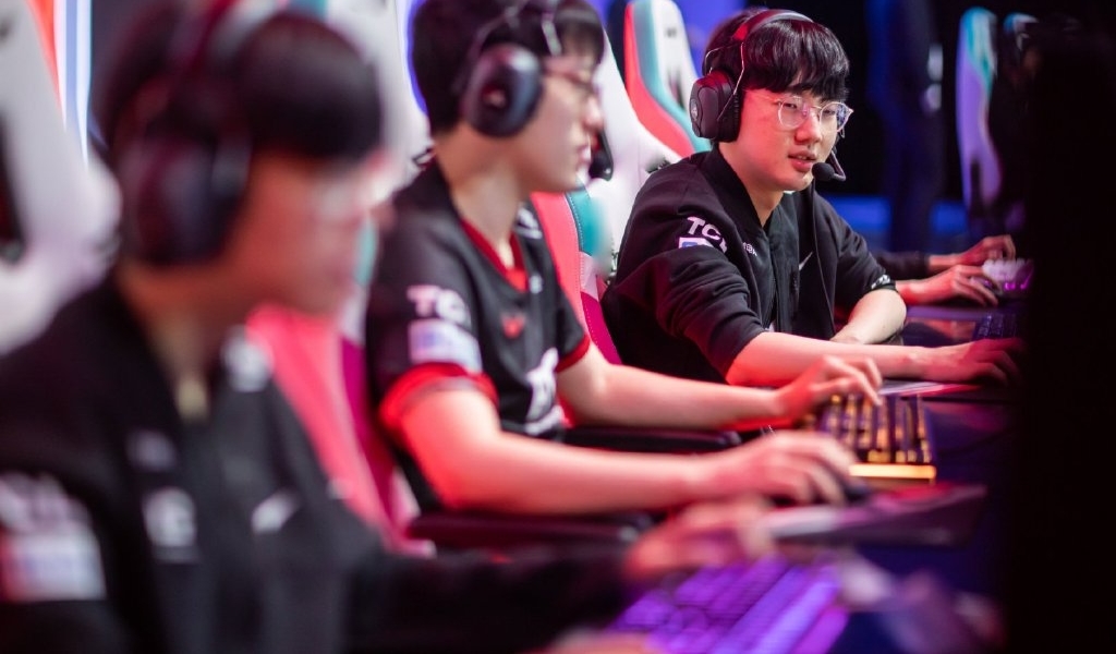 LPL效率最高的韩援，Viper当之无愧，芒果鱼表示两年发挥十分亮眼