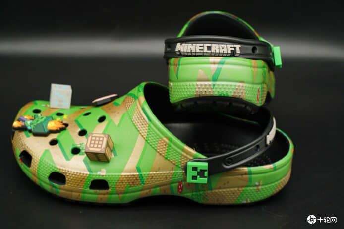 Minecraft x Crocs推出限量鞋 游戏内外都可穿戴