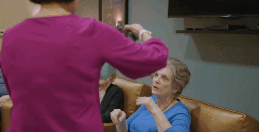 技术和创新常忽视老年人群，这家VR公司立志让他们动起来｜创业熊_腾讯新闻