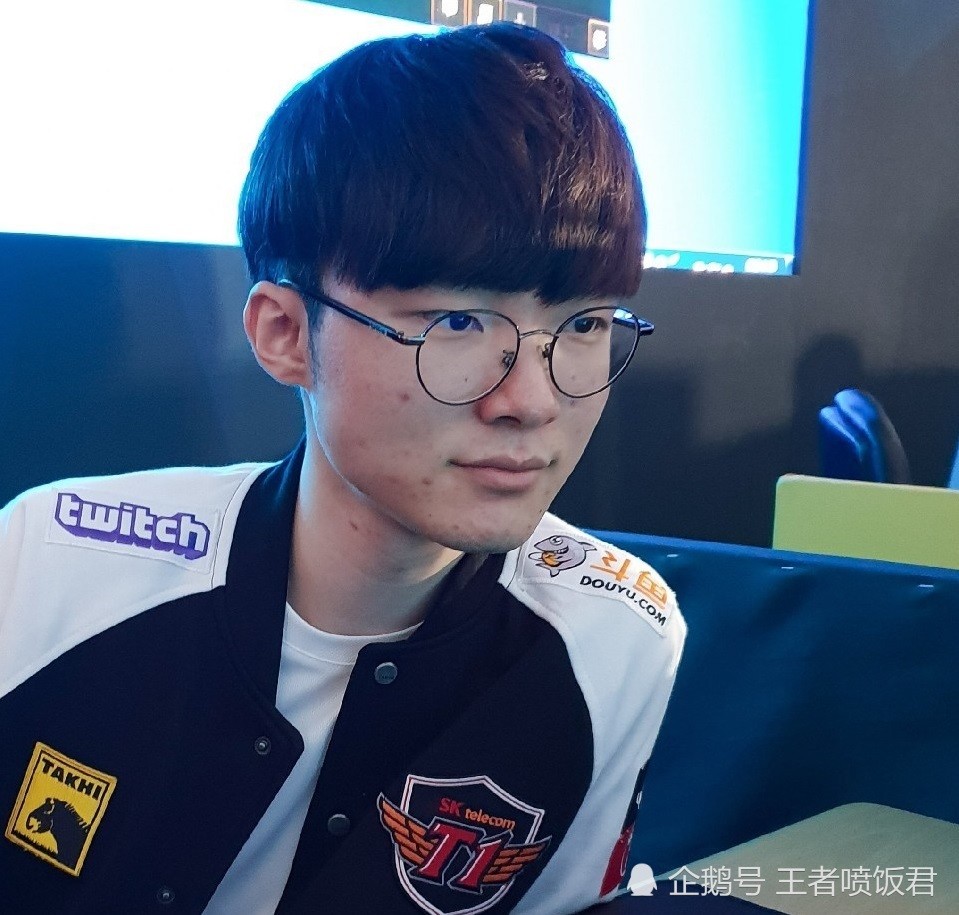 Faker年薪公布，光奖金就有20亿！网友：够我花一辈子了！