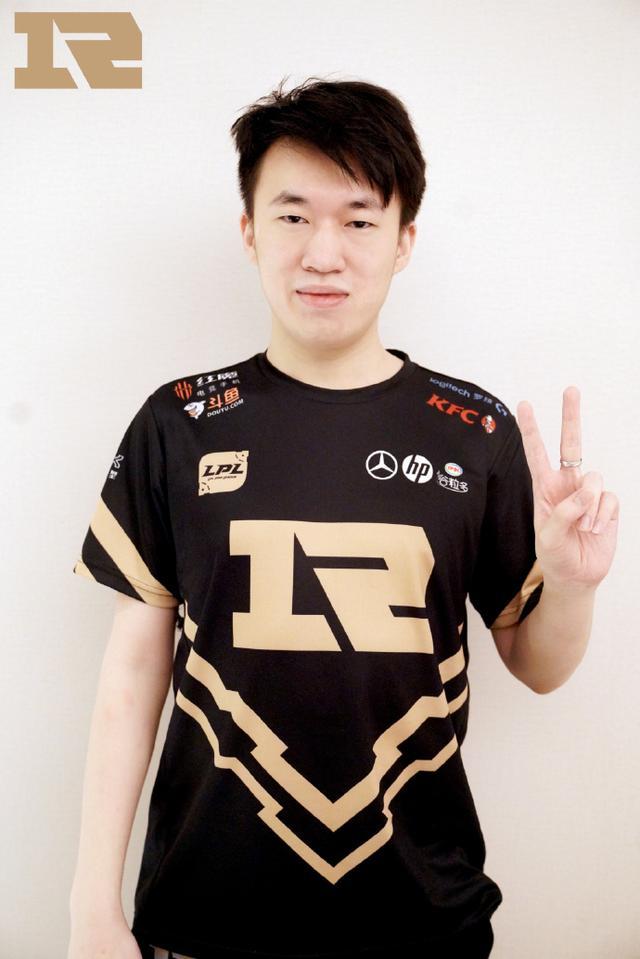 RNG赛后简单分析，重建思路可以这样，战队革新需要时间磨合