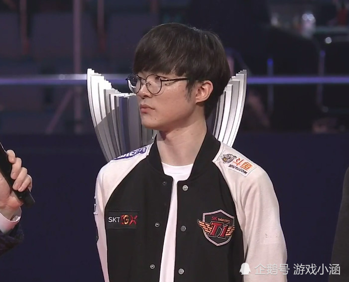 faker赛后采访落泪，没能带领去年队友夺冠，感觉对不起他们