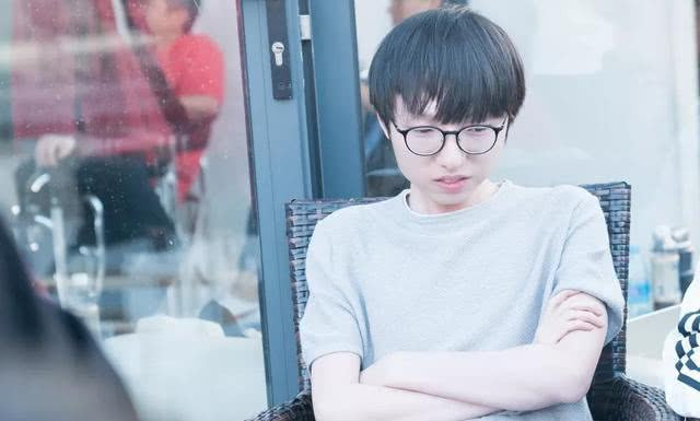 MLXG受专访自曝心路历程，最遗憾的不是S8，年轻人慎入电竞路！