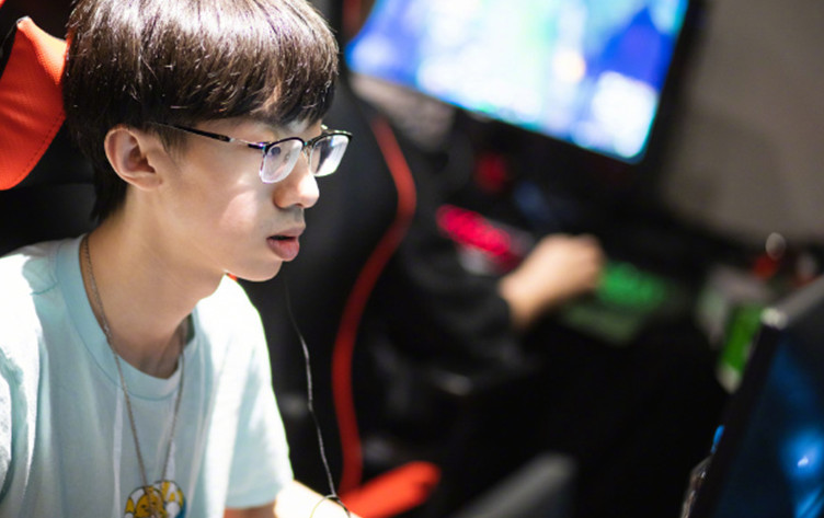 IG出征洲际赛被爆出现状：JKL七天打五场，宁王10天没训练