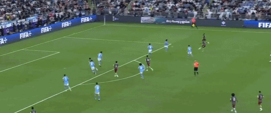 世俱杯：曼城4-0夺首冠！年度5冠王 小蜘蛛2球1助攻 福登破门_腾讯新闻