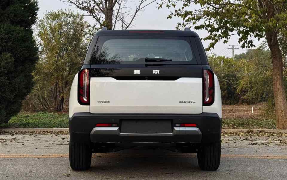新款北京BJ30e申报图曝光，越野混动新宠登场？_腾讯新闻