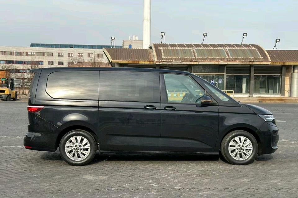 柴油版“迈特威T7”抵港实拍，配2.0T柴油机，后排秒变会客厅_腾讯新闻