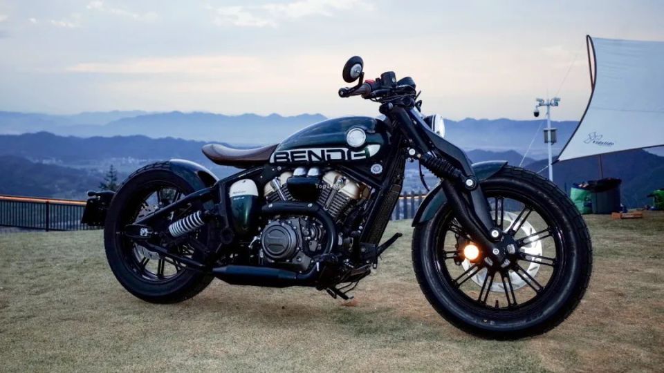 16580元起！奔达拿破仑250、灰石250正式上市，比得就是颜值，玩得就是设计_腾讯新闻