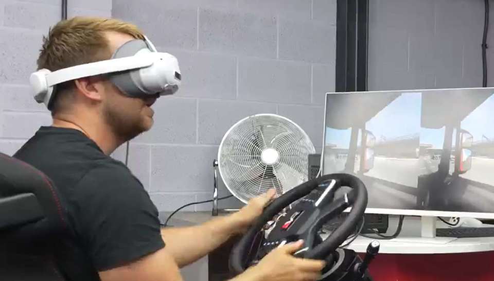 Alpha HGV采用VR模拟方案 革新重型货车驾驶员培训_腾讯新闻