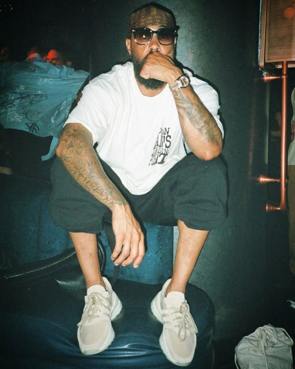 FOG x adidas 球鞋定价曝光！比衣服便宜！_腾讯新闻
