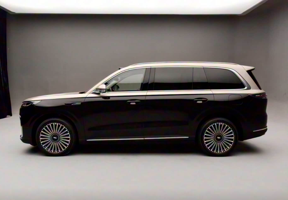 不到20万的新能源大6座，奇瑞风云T11和银河M9谁更强？_腾讯新闻