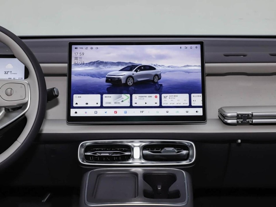 比亚迪双强不香了？10万级纯电车续航650km，6.5S加速还配端到端_腾讯新闻