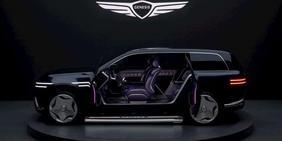 捷尼赛思被曝 10 月量产首批 GV90 电动 SUV 原型车_腾讯新闻