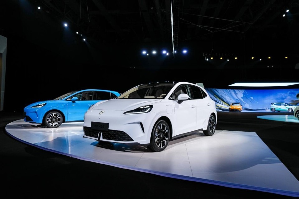 7.38万起，续航530km+CTB电池车身一体化，全新MG4预售价公布_腾讯新闻