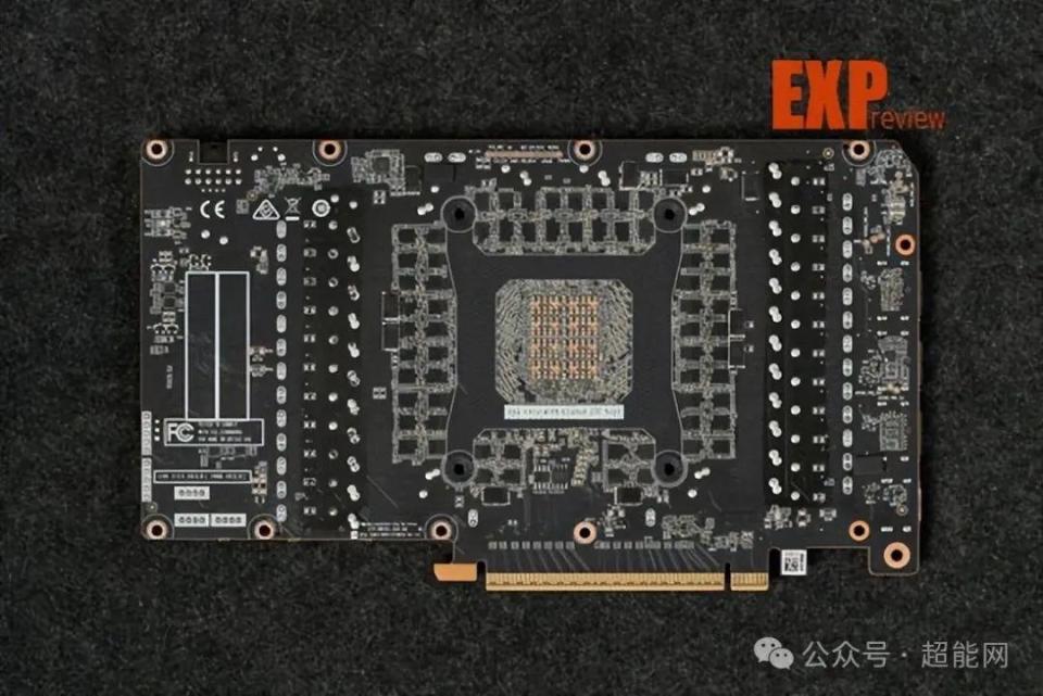 万丽星舰GeForce RTX 5090D OC 32G评测：拥抱DLSS 4感受AI的速度与激情_腾讯新闻